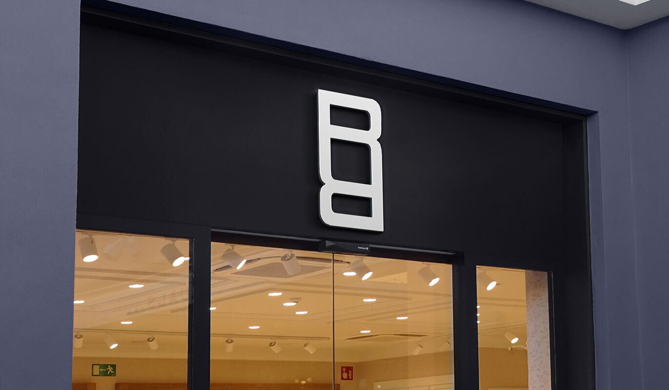 Range Rover unveils a new logo after 55 years